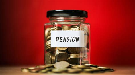 Así quedan las pensiones en subida del introducción del MEI y cambios en la edad de