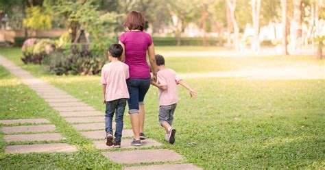 Single Mom Desires Life Partner Ellie