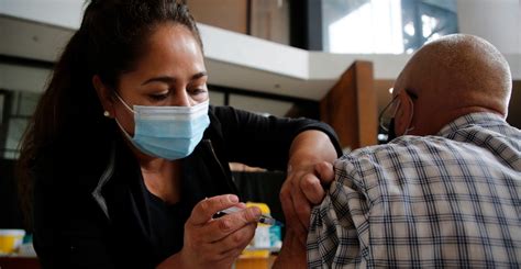 Chile Começa Aplicar 3ª Dose Das Vacinas Contra A Covid 19 País é O