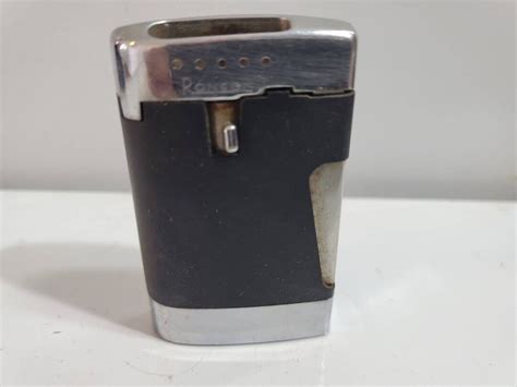 Working Ronson Varaflame Comet Lighter Vintage Antique Collectible 4879