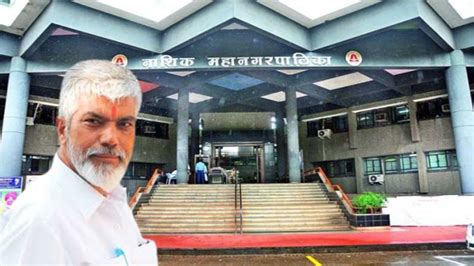 Latest Marathi News Minister Dada Bhuse Nmc Meeting योजना जुन्याच
