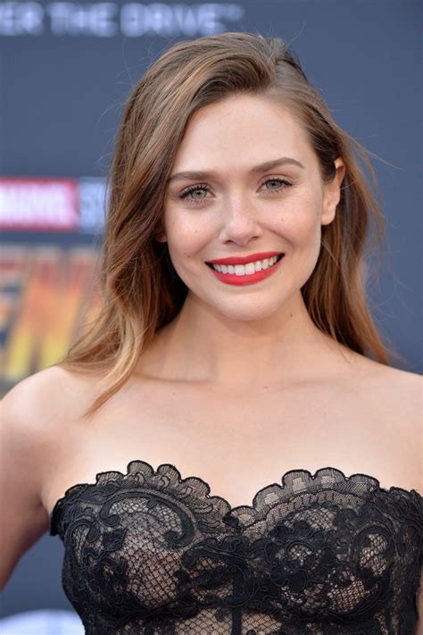 🔞avengers Infinity War La Premiere 23rd April 2018 Elizabeth Olsen