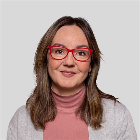 Alicia Campillo Customer Service