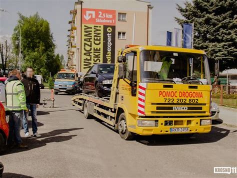 KROSNO Kolejna kolizja na skrzyżowaniu ulic Naftowa z Tysiąclecia