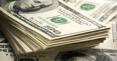 Baja El Precio Del Dólar En México Llega A Menos De 1900
