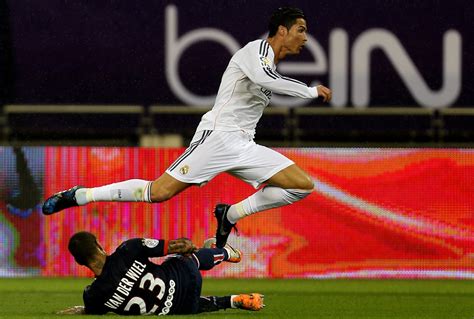 Ibra e Cristiano Ronaldo passam em branco em vitória do Real sobre o