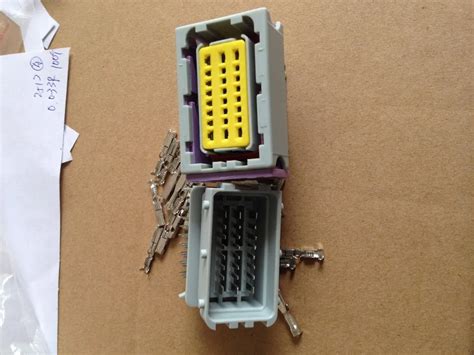 Male And Female Full Ecu24 Pin Connectors Automotive Ecu Connector 24