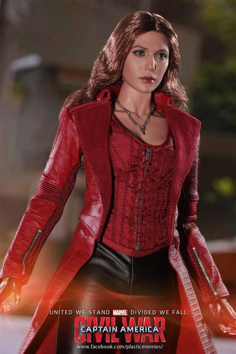 Pin By Saige Bell On Scarlet Witch Marvel Girls Scarlet Witch Girl