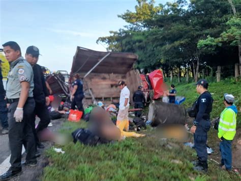 Fallecen Diez Mujeres Una Menor En Accidente En El Tramo Carretero