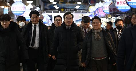 전 대표의 ‘작심 비판이낙연 “도덕적으로 둔감한 민주 정권교체 어려워”