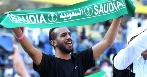 El Rey De Arabia Saudita Decretó Feriado Tras El Triunfo Contra