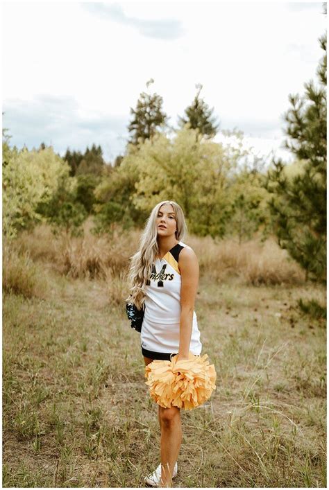 Ava Smith Downtown Spokane Senior Photos — Cassie Trottier Senior Artofit