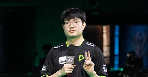 롤드컵 대회 1호 펜타킬 루트 문검수 한국 매운 음식 그리웠다