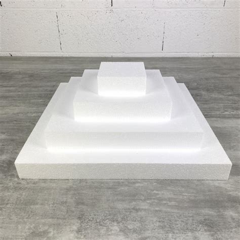 Pièce montée Carrée en polystyrène de cm de haut Base Coté cm à cm socles de cm de haut