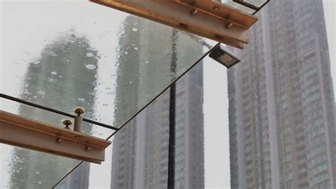 強雷雨區襲港 將軍澳西貢雨量最大 黃色暴雨警告1點半取消