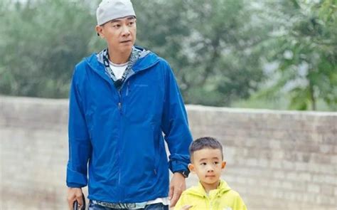 陈小春儿子jasper中文名叫什么 爸爸去哪儿第六季为何迟迟不播陈小春儿子 娱乐百科 川北在线
