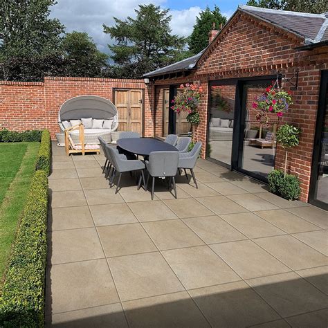 Outdoor Stone Tile Floor