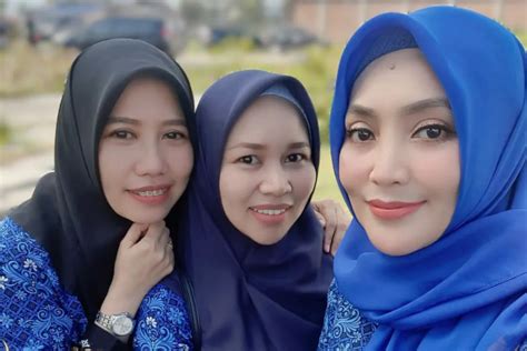 Nurmila Pns Kabupaten Sigi Yang Cantik Dan Suka Selfie Dzargon