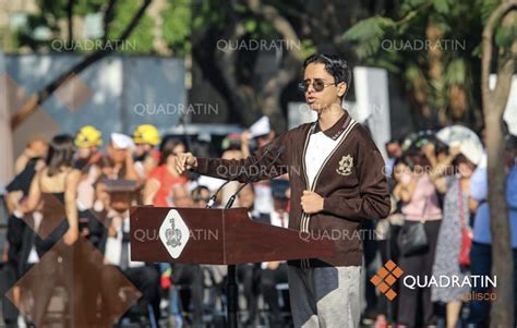 Izan La Bandera Monumental De Jalisco Por Los 200 Años