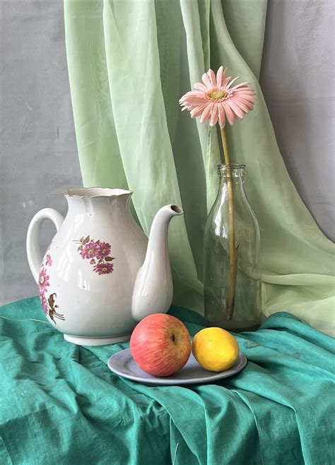Pin By H On Быстрое сохранение Still Life Art Life Drawing Reference