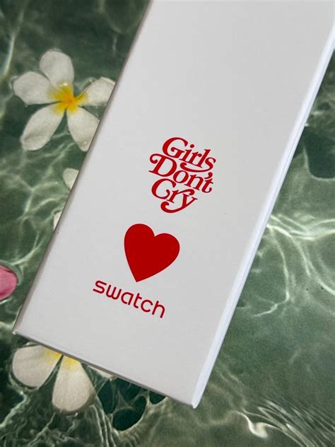Swatch X Girl Dont Cry Watch 후루츠패밀리