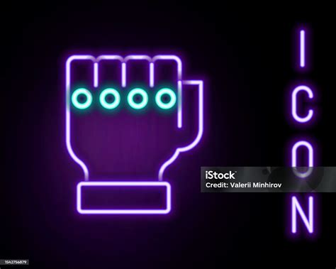 검은 색 배경에 고립 된 빛나는 네온 라인 Mma 장갑 아이콘 스포츠 액세서리 전투기 전사 장갑 다채로운 개요 개념 벡터 가라테에 대한 스톡 벡터 아트 및 기타 이미지