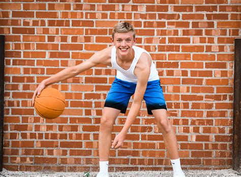 Lincoln Darnell Talent Unlimited Kansas City Full Service Professional Talent Model