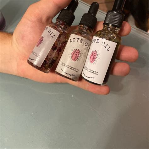 Love Oil Love And Attraction Oil Love Spell Oil Attracting Love