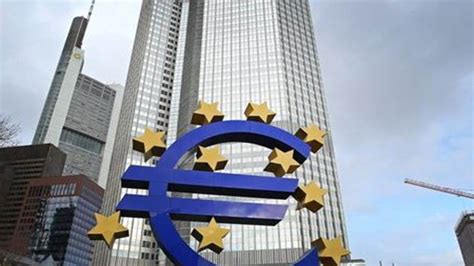 بنكي كريستين لاغارد البنك المركزي الأوروبي سيواصل خفض أسعار الفائدة