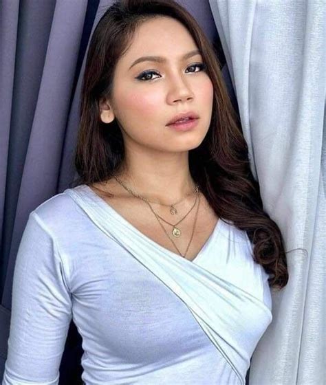 Gambar Artis Seksi Malaysia Curtistarofarley