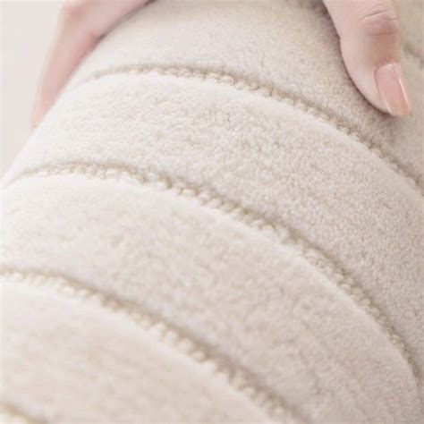 감성을더하다 인테리어 수전 장식품 홈웨어 생활용품 On Instagram 프렌치 프리미엄 뉴질랜드 울 태양 거실 수입 원형 대형 초대형 러그 카페트 인테리어 카페트