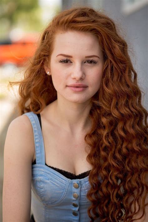 Madelaine Petsch Long Hair Styles Long Curly Hair Curly Hair Designs