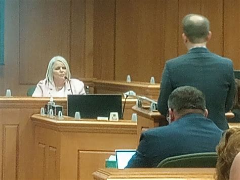 Holmen Homicide Suspect Phillips Takes Stand Says She Wasnt Trying To Run Over Husband Wizm