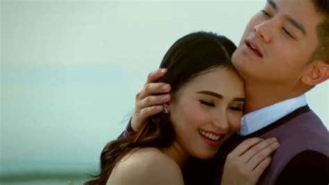 Sudah Kantongi Restu Oma Lazuardi Ayu Ting Ting Tirukan Gaya Bicara