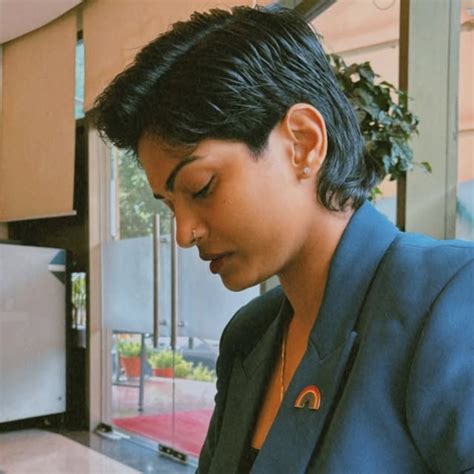 Smriti Jain 🏳️‍🌈 Smritisimmijain • Threads Say More