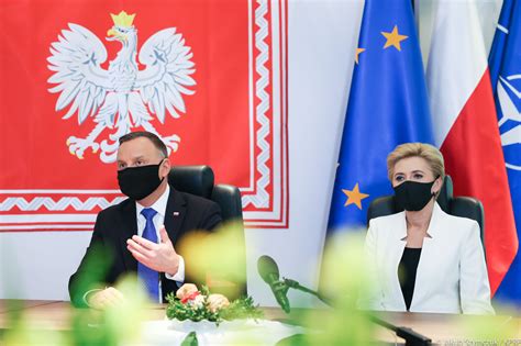 Wielkanocne Spotkanie Pary Prezydenckiej Z Wojskiem Polskim