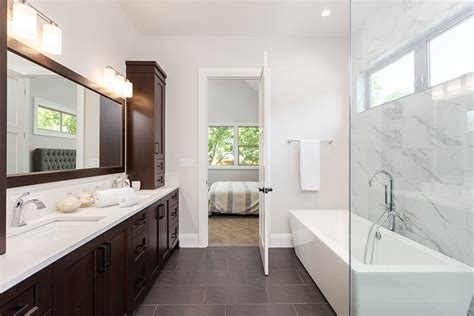 Bathroom Renovation Tips Every Homeowner Must Know