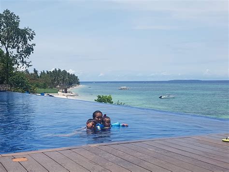 Is There A Shuttle Bus Service At Eskaya Beach Resort And Spa Pictures