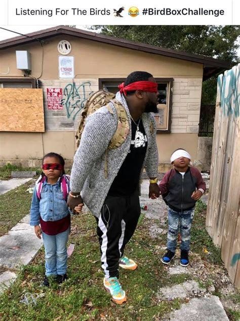 Bird Box Challenge El Primer Reto Ridículo Del 2019