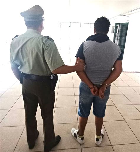 Carabineros de SEBV Atacama detienen a prófugo por receptación de