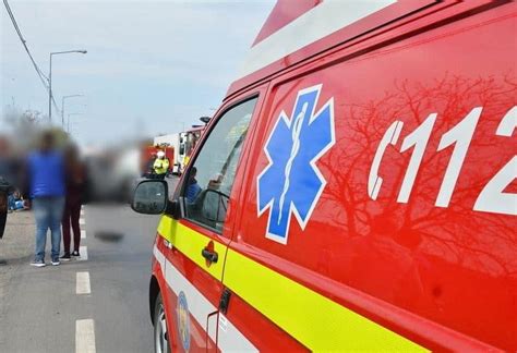 Accident la intrare în Hunedoara Șoferul unui TIR a fost grav rănit