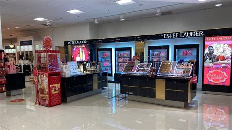 Estée Lauder posts net sales decline in fiscal