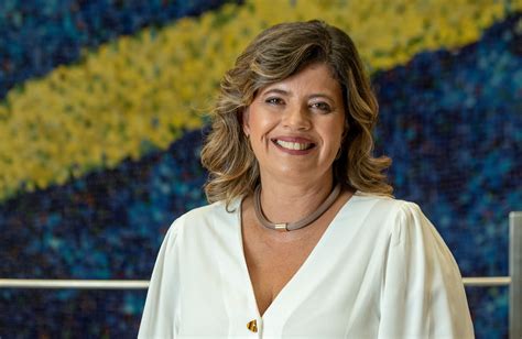 Ana Paula Rodrigues VP De Gente Da Algar Telecom Mundo RH