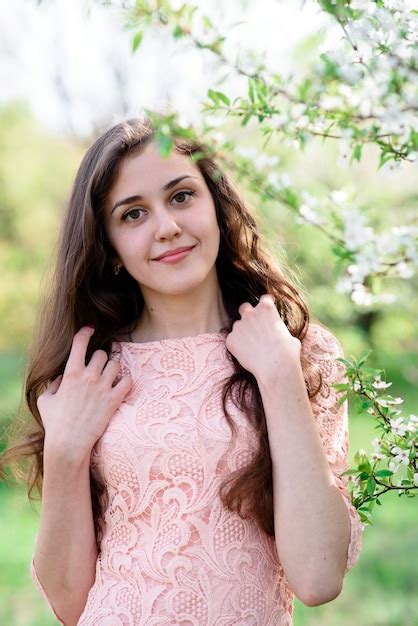 Premium Photo Beautiful Woman Outdoors