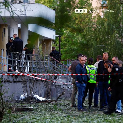 Bbc News Ukrainian Внаслідок нічної атаки на Київ загинуло троє людей Це 33 річна жінка та 34