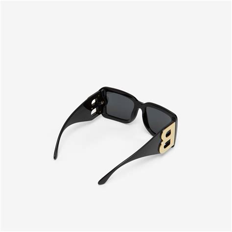 B Motif Square Frame Sunglasses In Black Burberry® Official