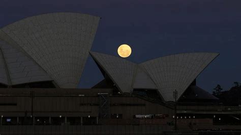 Lunar Eclipse 2021 Pictures Of Blood Moon And Lunar Eclipse From All