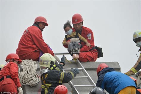 Taiwan Earthquake Leaves ‘hundreds Of People Feared Trapped In