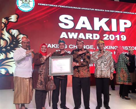 Bondowoso Terima Sakip Award 2019 Dari Kemenpan RB Dengan Predikat BB