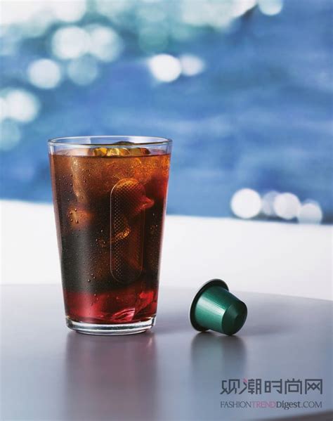 nespresso大杯与小杯 nes星巴克 nes拿铁 大山谷图库
